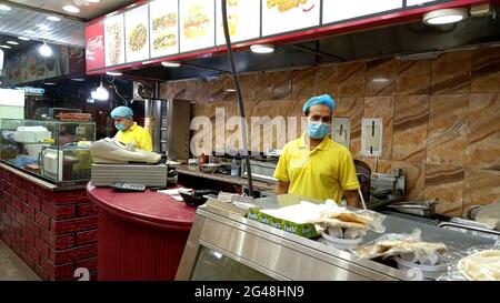 Fast food restaurant Riyadh Saudi Arabia Stock Photo - Alamy