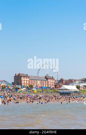 A busy beach on a Bank Holiday at Westward Ho!, Devon, England Stock ...