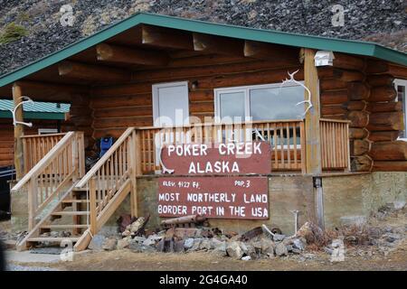 Top of The World Highway, Poker Creek border crossing in distance,Yukon ...