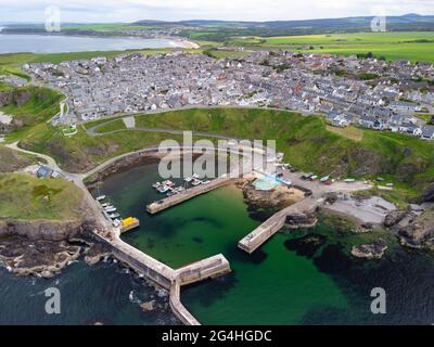 Portknockie harbour and village, Portknockie, Moray Stock Photo - Alamy