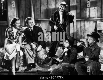 MAUREEN O'SULLIVAN, ALLAN JONES, GROUCHO MARX, CHICO MARX, HARPO MARX ...