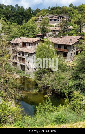 Very nice splendid Spanish village Rupit in a sunny day Stock Photo - Alamy