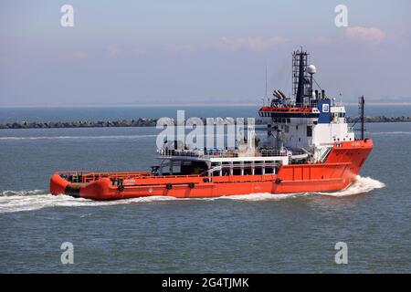 The offshore supply vessel Artemis will reach the port of Rotterdam on ...
