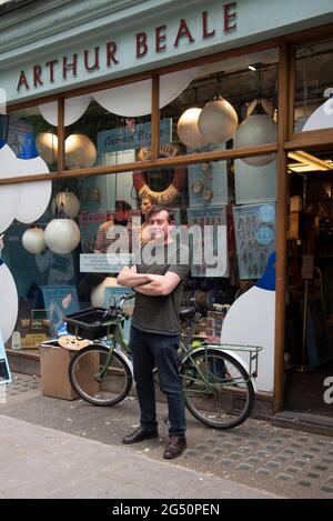 Arthur Beale Shop London - Arthur Beale is a yacht-chandler on London's ...
