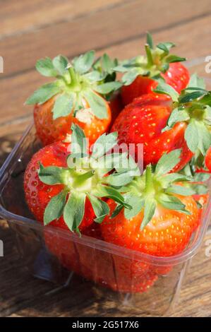 strawberry, strawberries, potassium, Fresh, fruit, vitamins, minerals ...