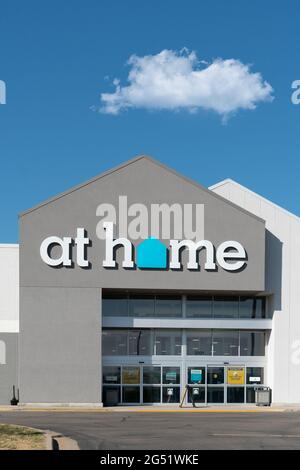 MADISON, WI,USA - JUNE 18, 2021 - DSW retail shoe store exterior and ...