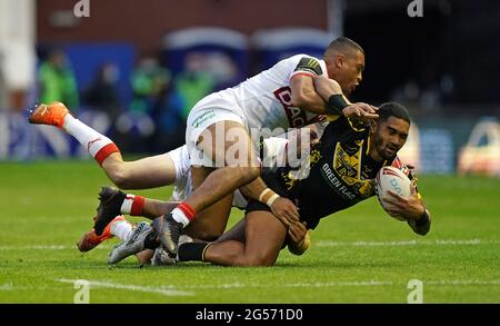 England's Luke Gale during the match at the Halliwell Jones Stadium ...
