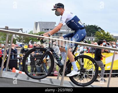 Chris Froome of ISRAEL START-UP NATION being introduced at the 2021 ...