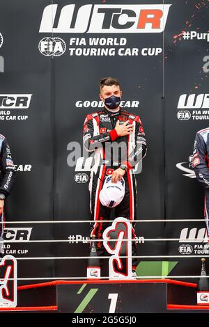 podium, portrait, TASSI Attila (HUN), LIQUI MOLY Engstler, Honda Civic ...