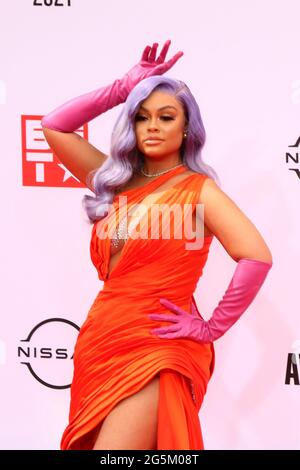 LOS ANGELES - JUN 27: H.E.R. at the BET Awards 2021 Arrivals at the ...