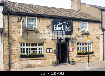 Wetherby, Yorkshire, England, UK - town centre Stock Photo - Alamy