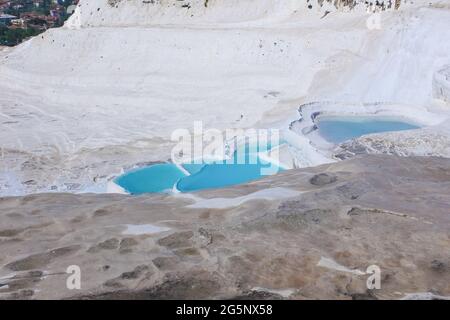 Travertines in Turkey. Calcite cliff of Pamukkale Stock Photo - Alamy