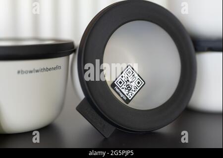 Cologne, Germany. 29th June, 2021. Reusable containers from the ...