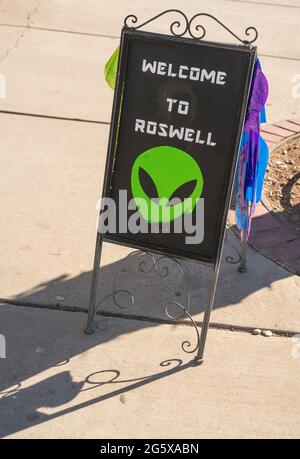 Roswell UFO Welcome sign at the city limits on Highway 285, Roswell ...