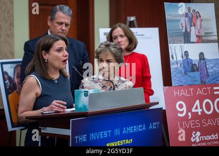 Rana Abbas Taylor, left, is comforted by United States Representative ...