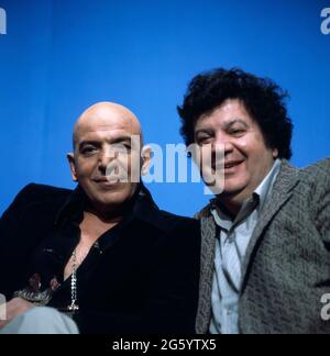 Telly Savalas Greek actor 1975 Stock Photo - Alamy