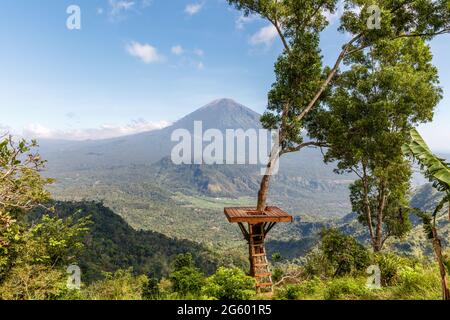 Viewpoint with a view of Mount Agung (Gunung Agung), volcano in ...