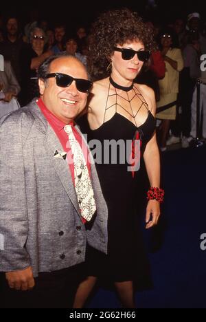 DANNY DEVITO in RUTHLESS PEOPLE (1986), directed by JIM ABRAHAMS ...