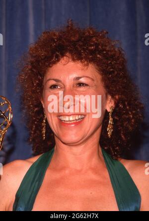Rhea Perlman at the 41st Annual Primetime Emmy Awards on September 17 ...