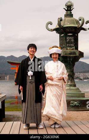 Miyajima Island wedding at Itsukushima shrine, Japan Stock Photo - Alamy