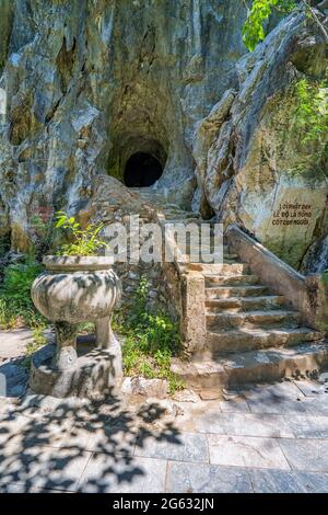 Ngu Hanh Son pagoda, Da Nang city, Vietnam Stock Photo - Alamy