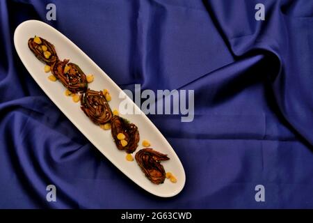 Alu Vadi or Aluchi Vadi or Patra, Paatra is a popular maharashtrian and ...