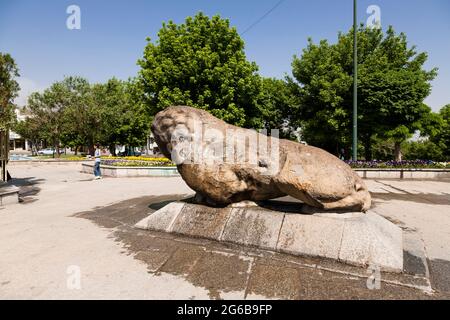 Sang-e Shir, the stone Lion, as Lion Gate monument of ancient Ecbatana ...