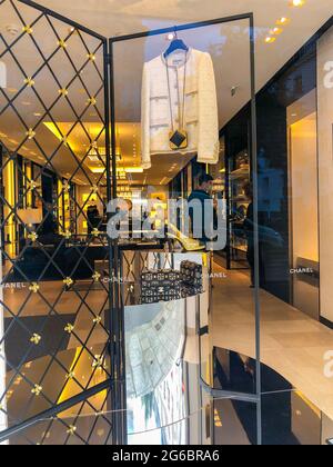 A window display of the Chanel fashion shop on Sloane Street, London ...