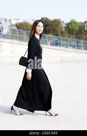 Nicole Warne Shadbolt - Streetstyle at Paris Fashion Week - Les ...