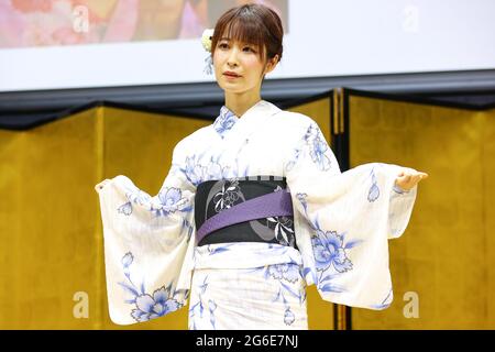 The Japan Yukata Culture Association held the "Miss Mister Japan Yukata ...
