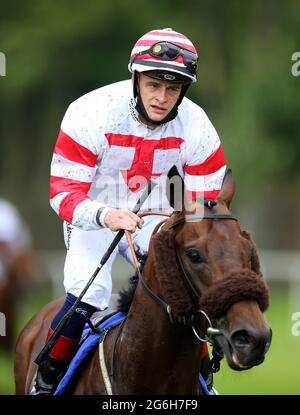CALLUM RODRIGUEZ, JOCKEY, 2021 Stock Photo - Alamy