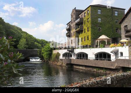 Whitewater Hotel and the Lakeland Village timeshare resort, at ...