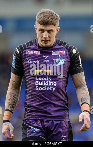 Liam Sutcliffe (15) of Leeds Rhinos in, on 4/2/2021. (Photo by Craig ...