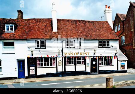 The Man of Kent Pub, Tonbridge, Kent, England Stock Photo - Alamy