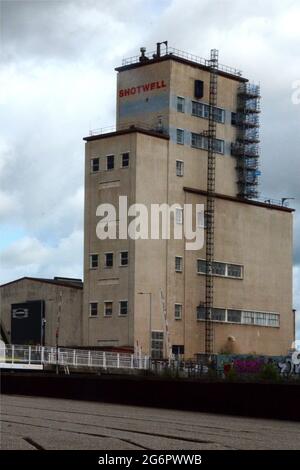 UK, England, Yorkshire, Hull, Shotwell tower, Gamebore cartridge ...