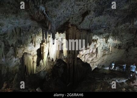 Cueva de Bellamar or Bellamar Caves, Matanzas, Cuba Stock Photo - Alamy