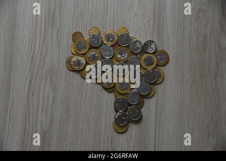 Fortaleza, Brazil. 03rd July, 2021. Map of Brazil being assembled from ...