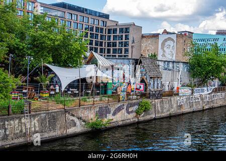 Berlin, Friedrichshain, YAAM, Young African Art Market. Riverside beach ...
