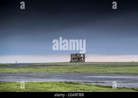 WW2 Control Tower at RAF Davidstow Moor, Cornwall, UK Stock Photo - Alamy