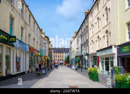 Shops and cafes on St John's Street in the town centre, Perth, Scotland ...