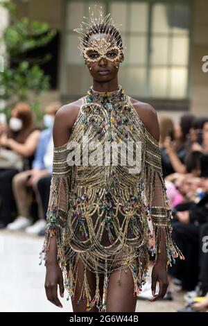 Paris, Frankreich. 07th July, 2021. ZUHAIR MURAD Haute Couture Fall ...