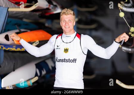 Potsdam, Germany. 20th May, 2020. Canoeist Jacob Schopf trains in the ...
