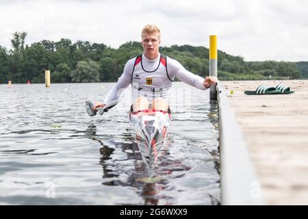Potsdam, Germany. 05th July, 2021. Canoeist Jacob Schopf trains in the ...