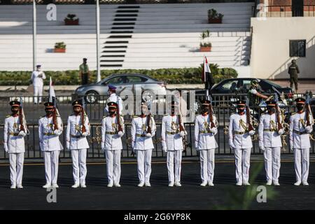 Unknown Soldier Memorial and Anwar Sadat Tomb, Nasser City, Cairo ...