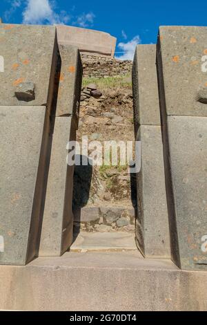 Ancient Incan stonework in Ollantaytambo, Peru Stock Photo - Alamy