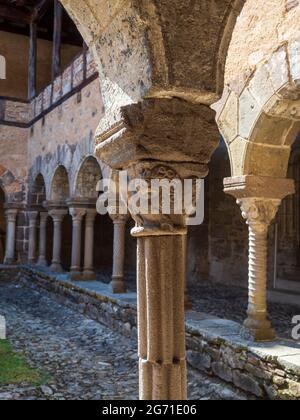 column, capital, romanesque, columns, pillar, pillars, capitals ...