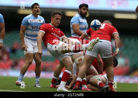 Cardiff, UK. 10th July, 2021. Pablo Matera of Argentina scores his ...