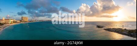 Magical sunrise view overt the Caribbean sea Stock Photo - Alamy