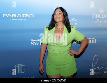 MIAMI, FLORIDA - JULY 10: Amanda Kay walks the runway during the 2021 ...