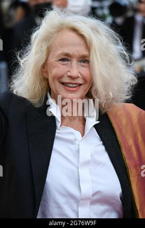 Brigitte Fossey attending the premiere of the movie Tre Piani during ...